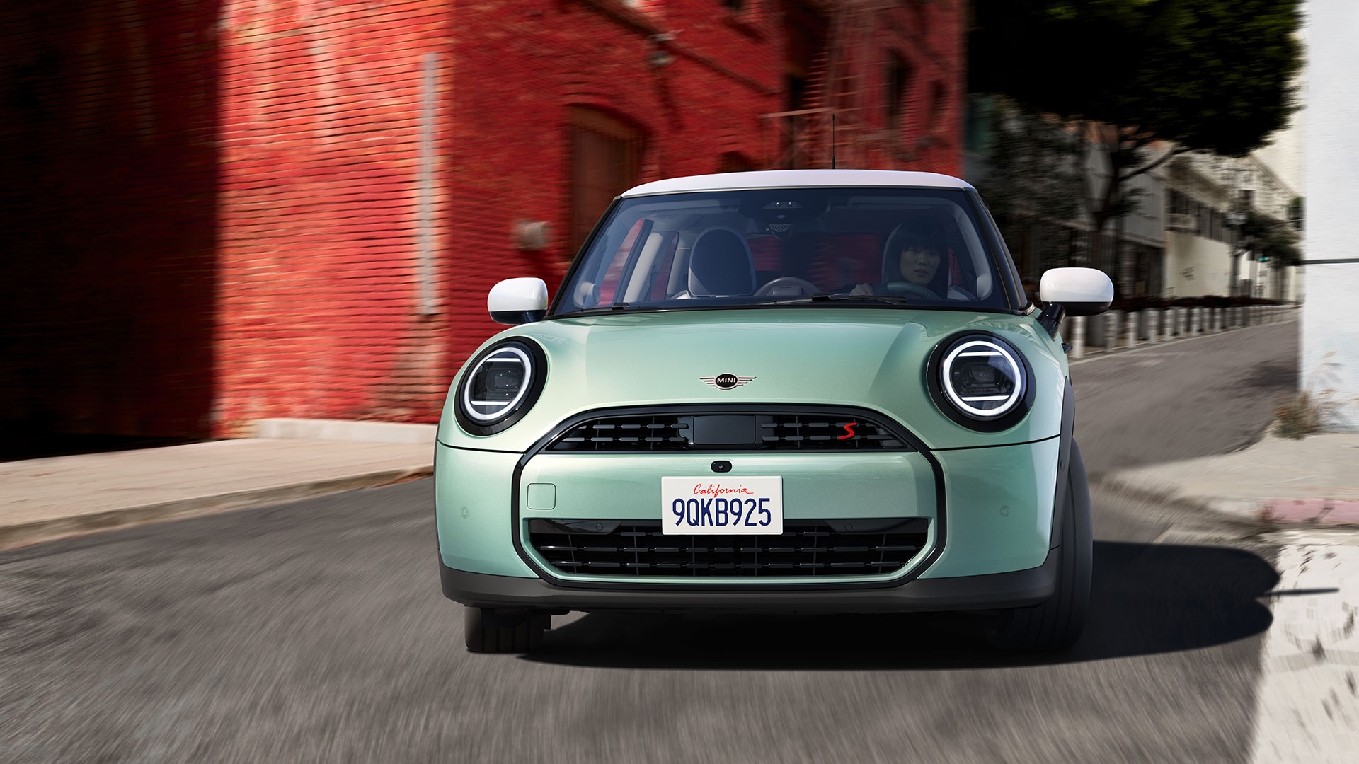 MINI Cooper‏ 3 דלתות - חוויית נהיגה